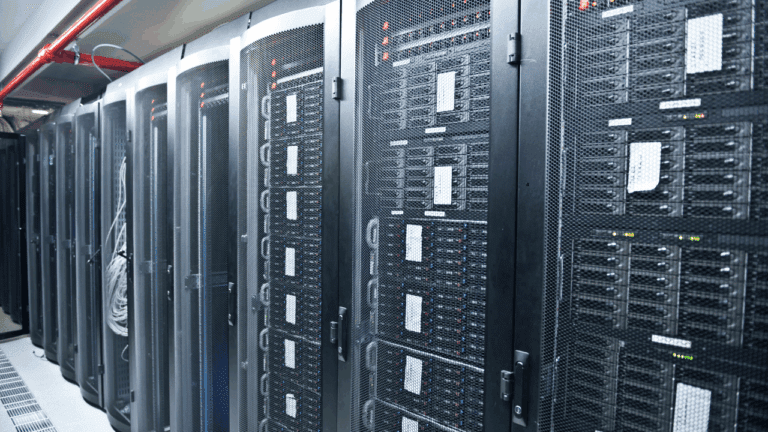 The Smallest Home Lab That Still Feels Like a Real Datacenter ...